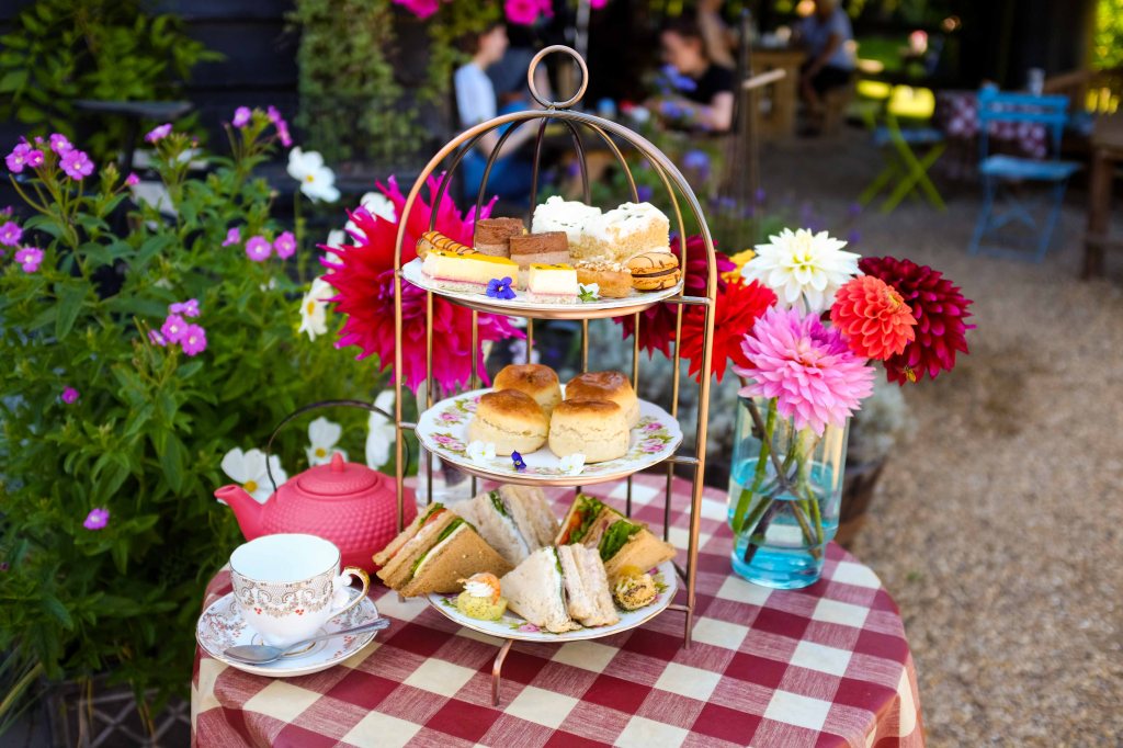 Lavender Eclairs Recipe – Hitchin Lavender Blog